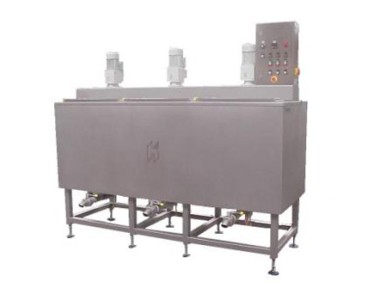 Medium sized melting tanks - Making.com