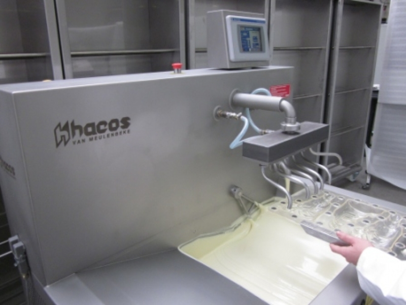 Automatic continuous tempering machine with pump - Making.com