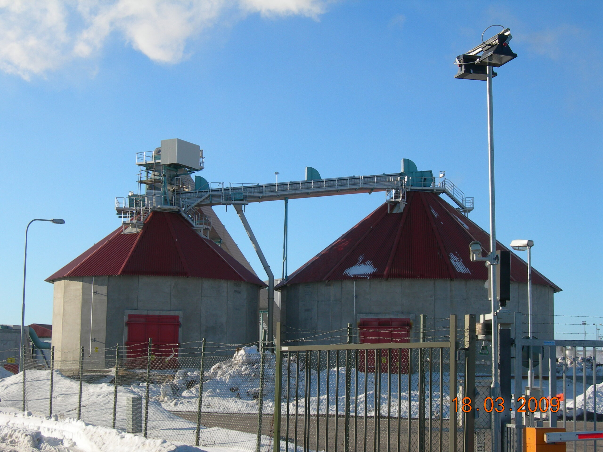 Solid biomass storage and reclaiming equipment - Making.com