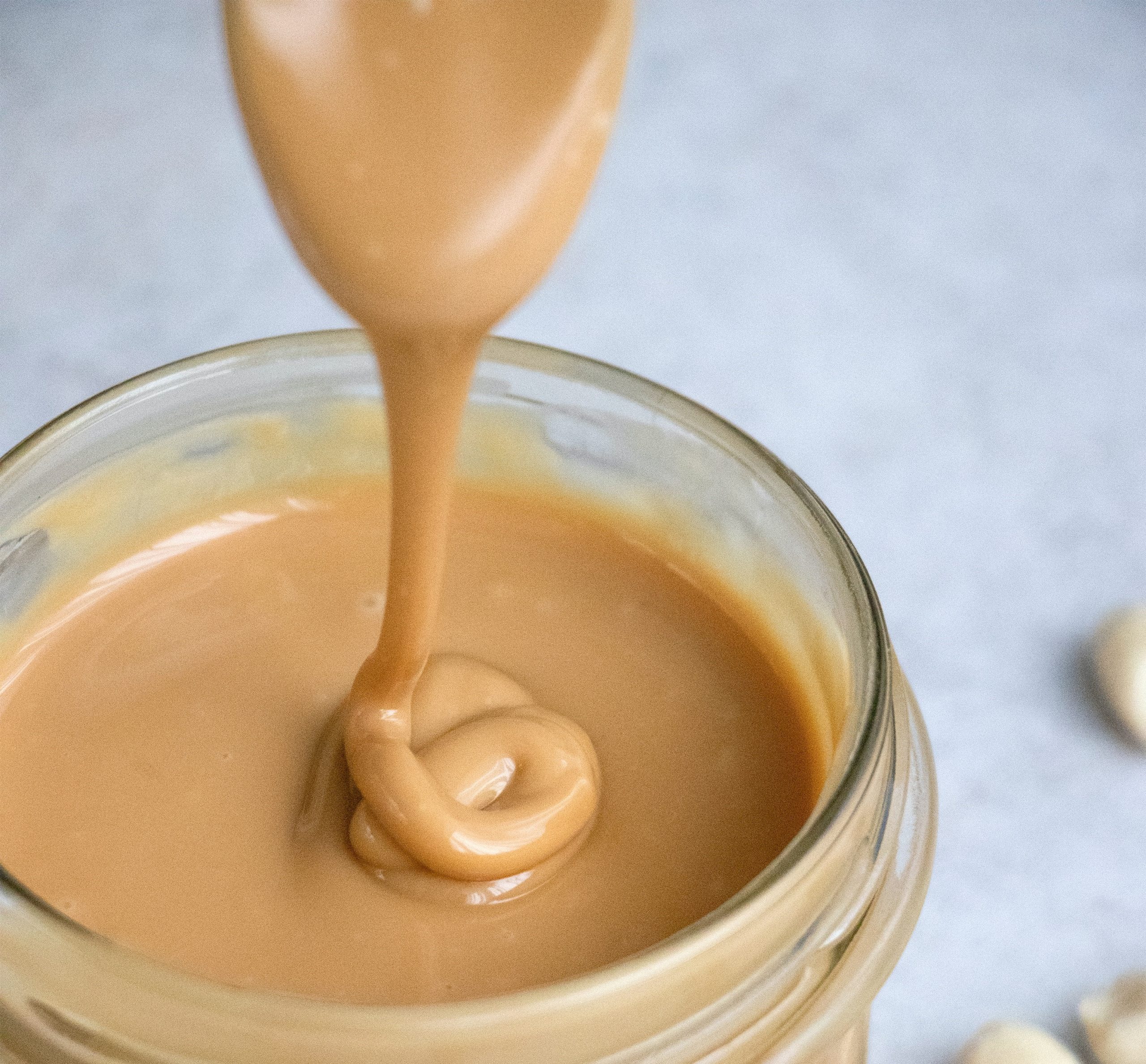 Nut pastes mixing - Making.com